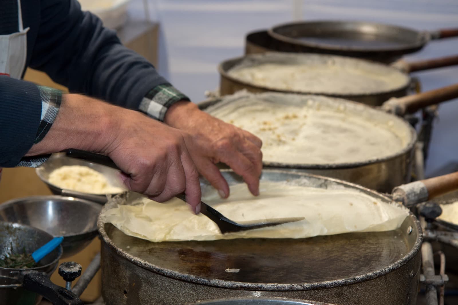 History and recipe of Borlengo | Travel Emilia Romagna